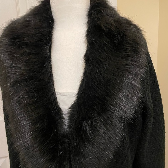 metric | Sweaters | Removable Faux Fur Collar Sweater Topper | Poshmark